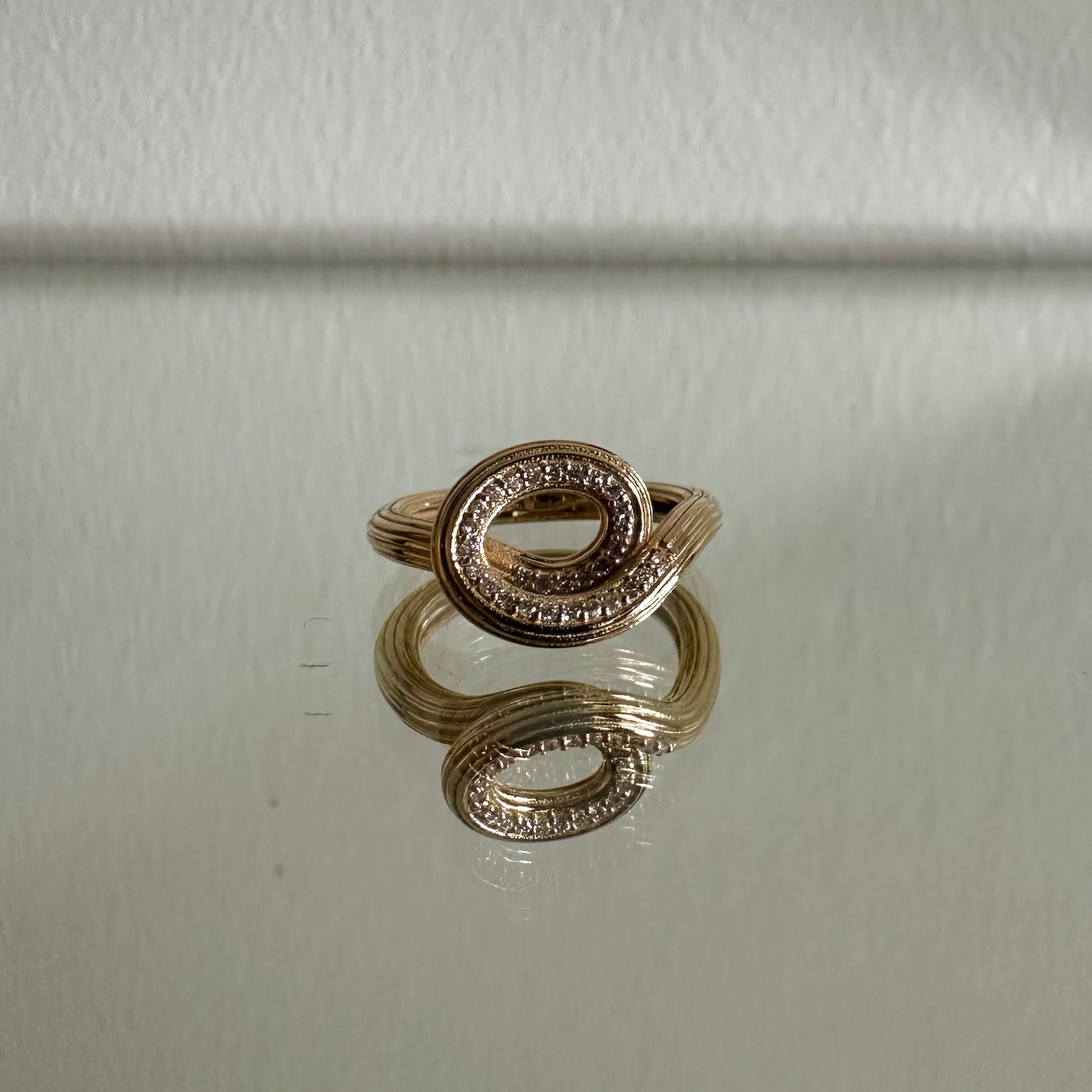 PROJEBIR - Wave Diamonds Ring – projebir.com.tr